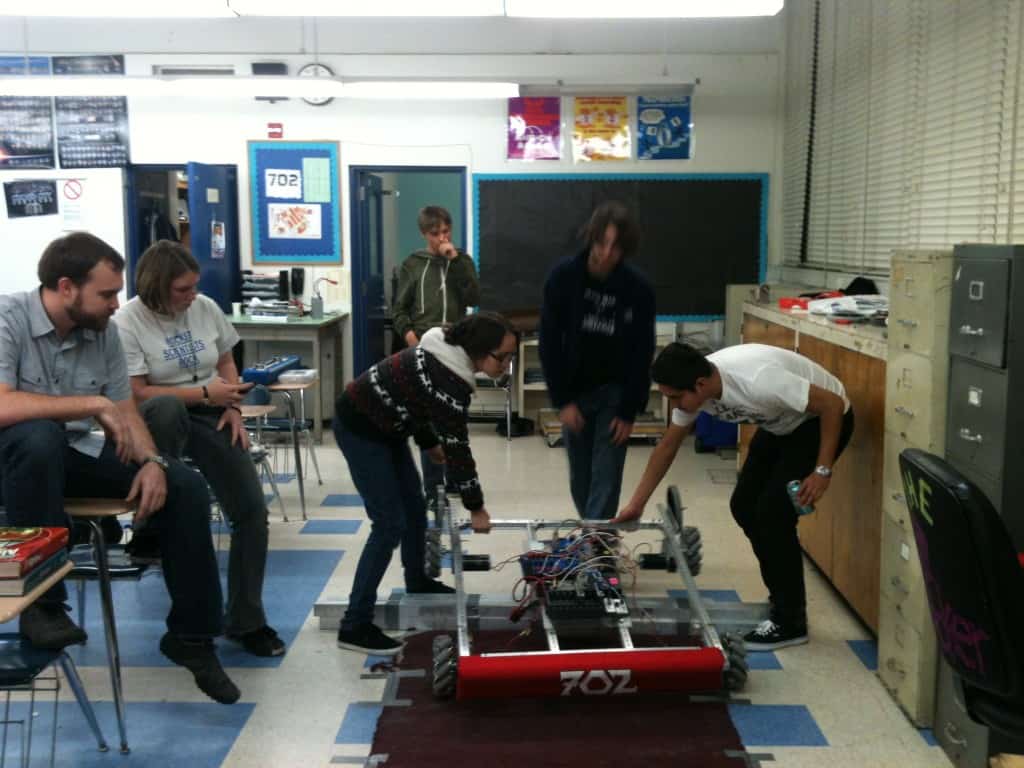 Robot Rebound Rumble – The Race is On – Culver City Crossroads