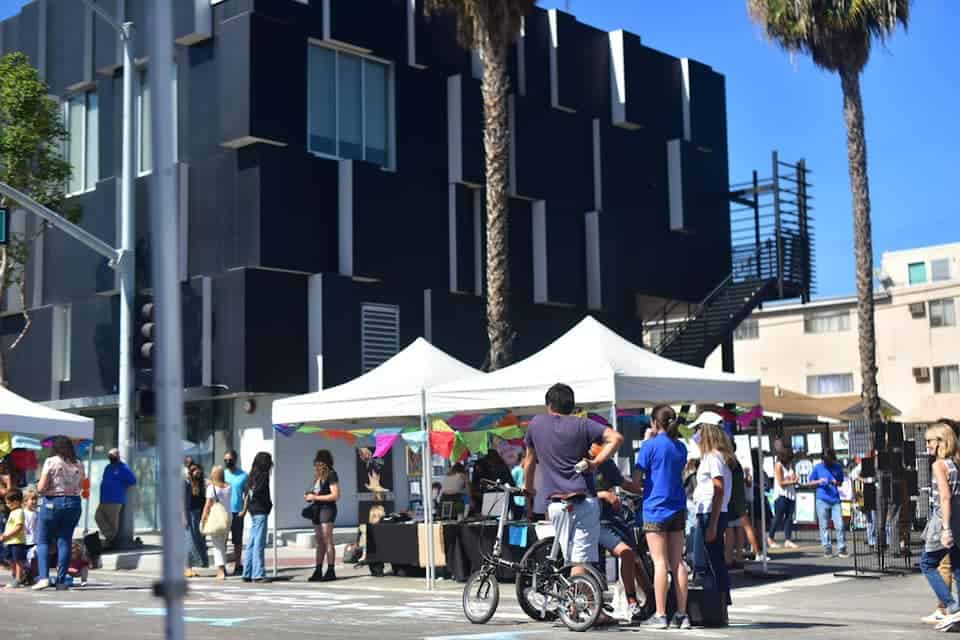 Art Walk and Roll Festival Scoots, Strolls and Rides into a Saturday ...