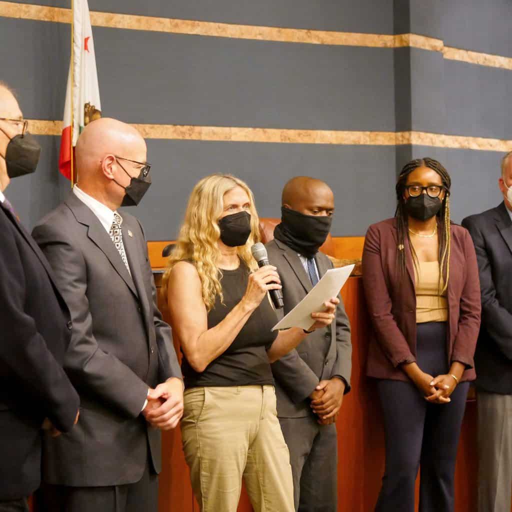 Lisa Skelley to be Featured on KPCC “Local Heroes” – Culver City Crossroads