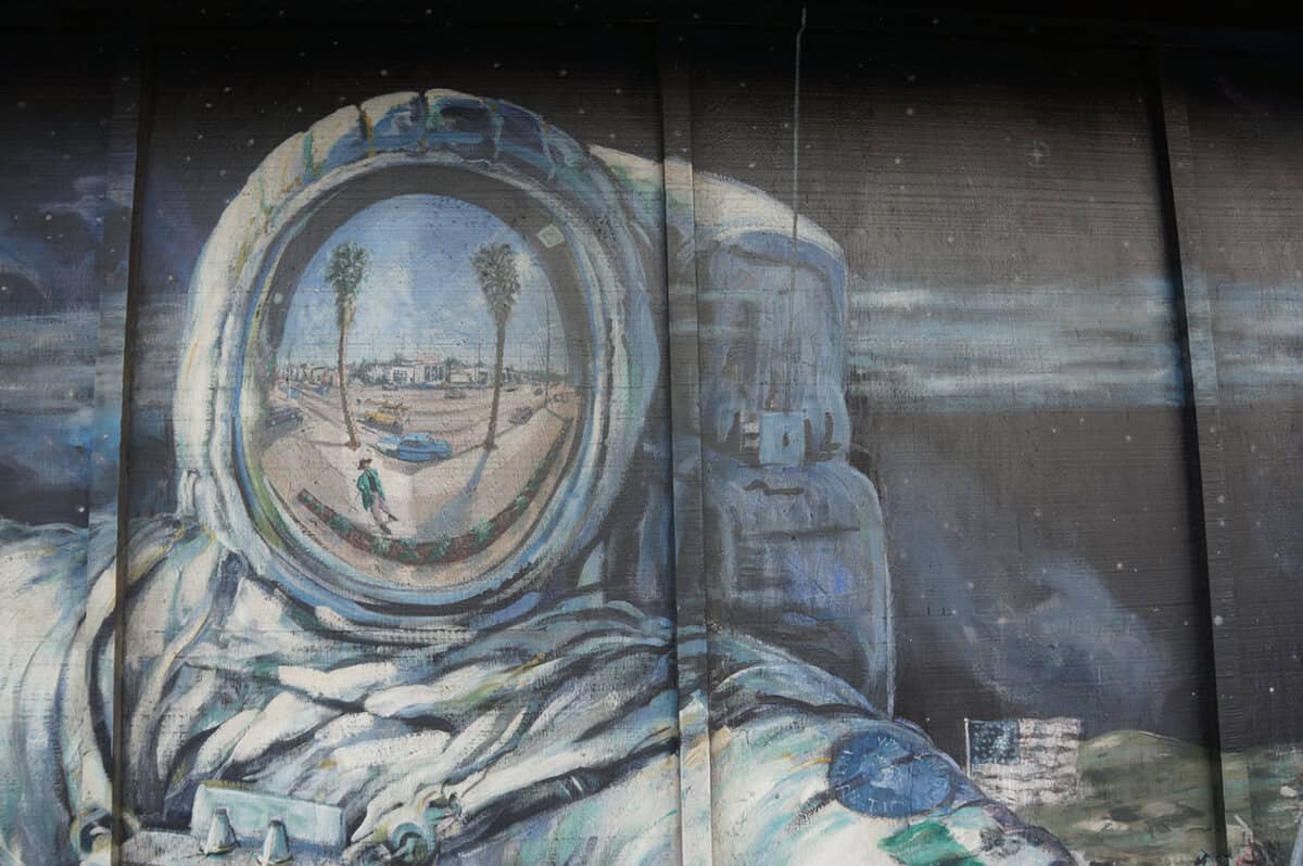 Disappearing “Moonscapes” – Culver City DMV Mural Almost Erased, Now ...